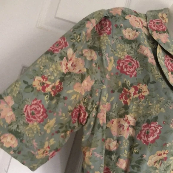 Laura Ashley | Dresses | Vtg Classic Laura Ashley Floral Dress From 8s ...